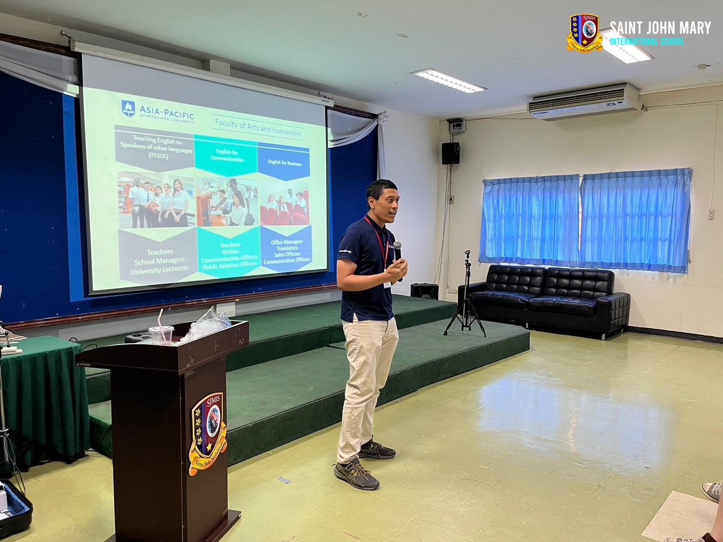 University Visit,AIHM_AIU | Saint John Mary